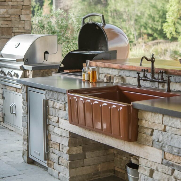 17 Farmhouse Outdoor Kitchen Ideas to Maximize Your Backyard Space ...